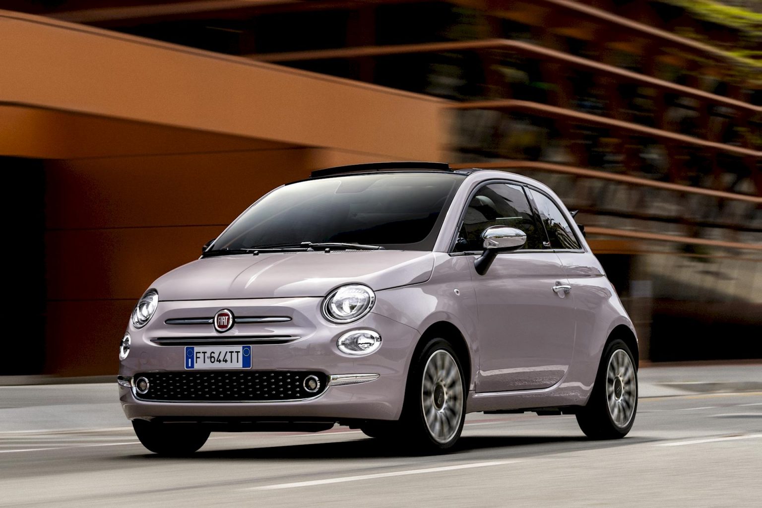 Fiat 500 GPL: agile in città, economica in viaggio - Quotidiano Motori
