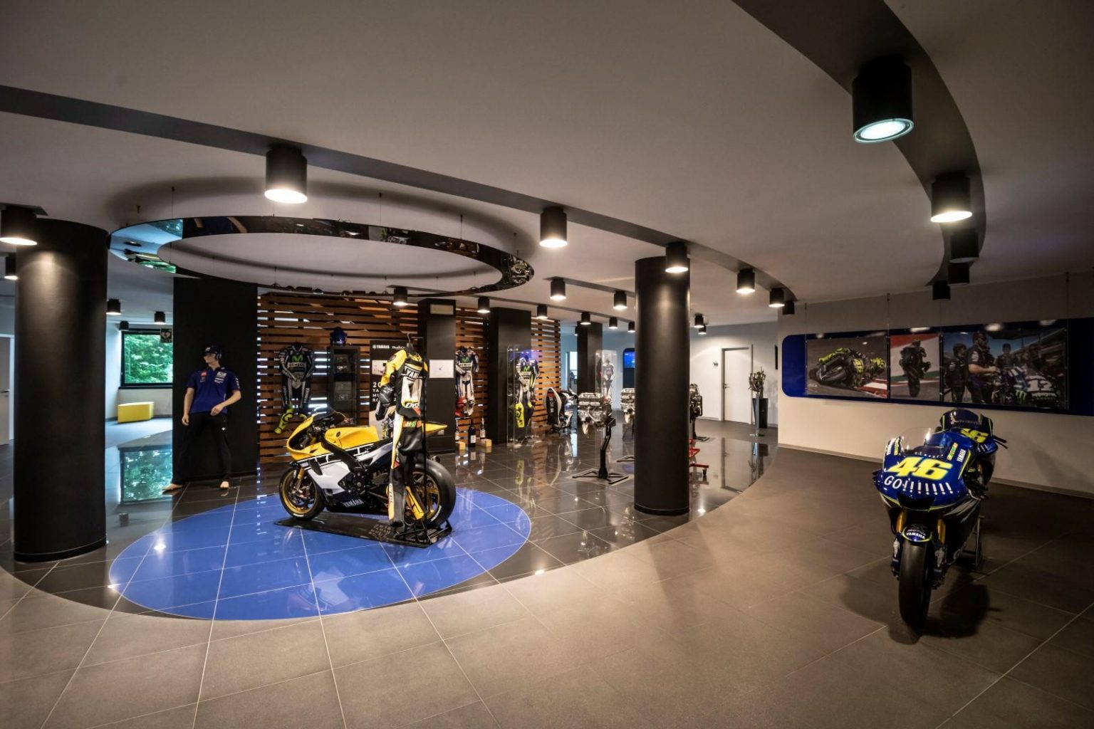 Yamaha Motor Racing | visita | sede | Gerno di Lesmo | video | foto