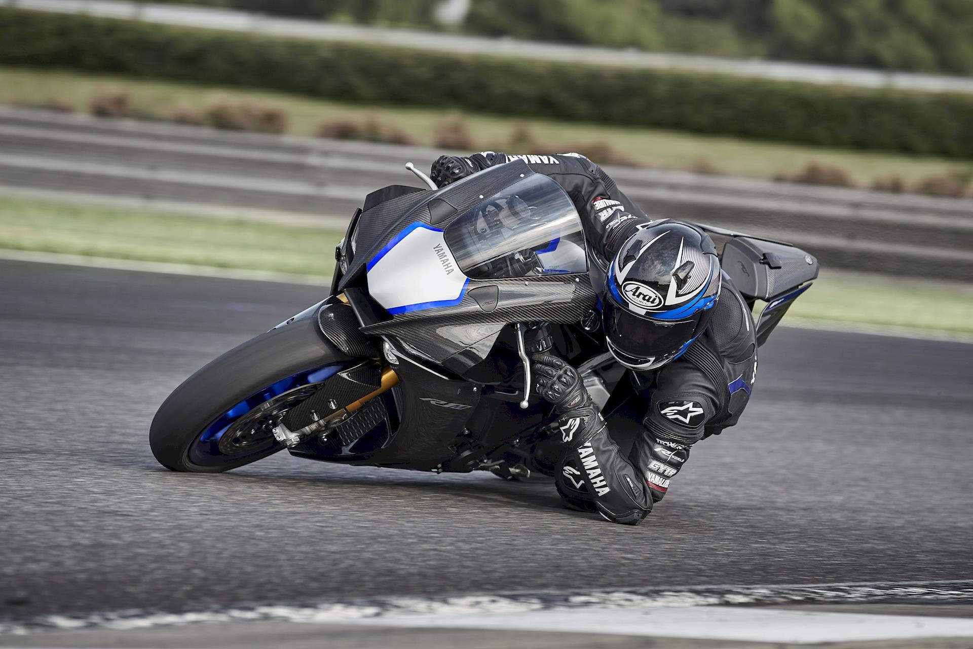 Yamaha Racing Experience 2020: evento per i piloti YZF-R1M