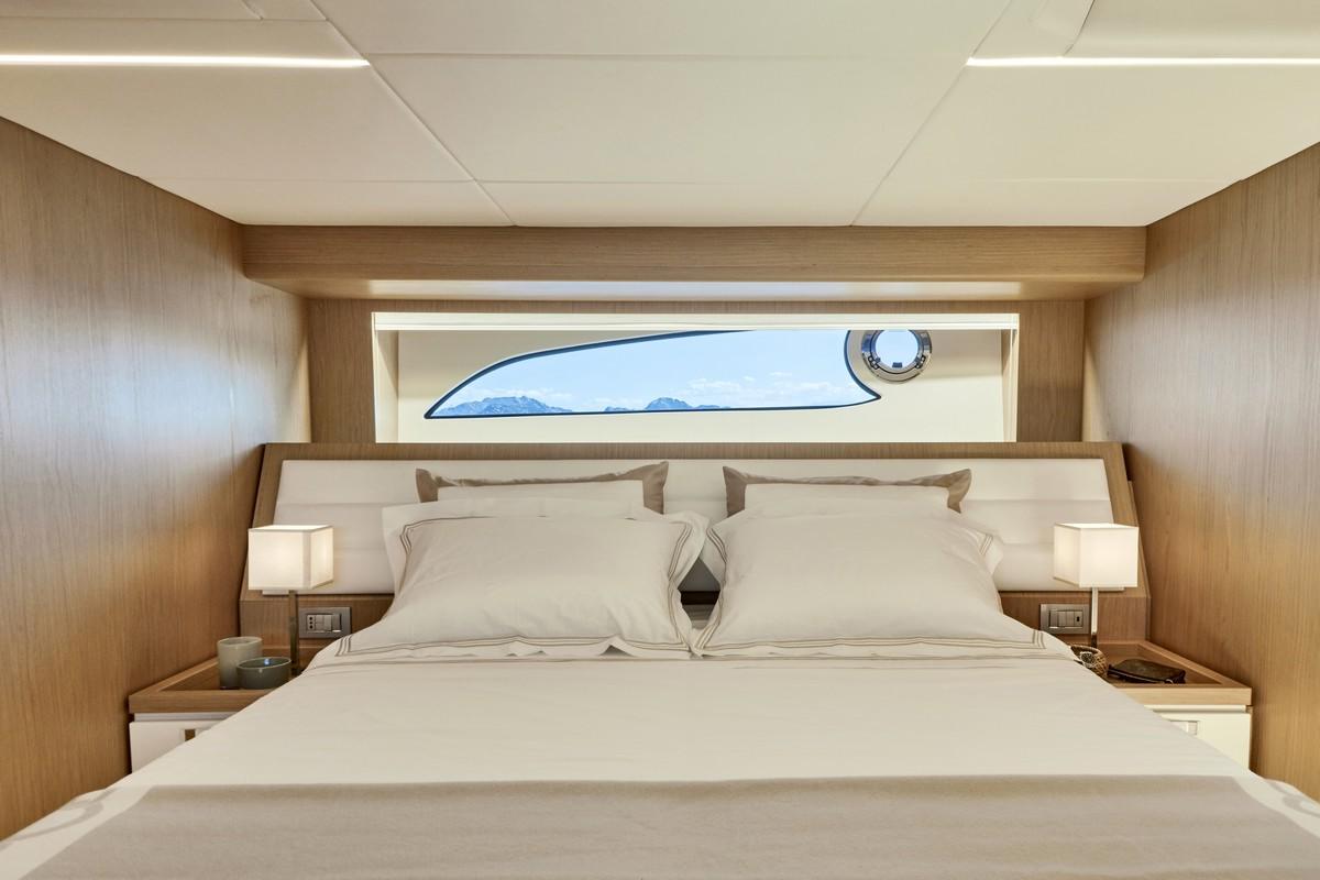 Solaris Power 55 yacht | lobster boat | performance | interni | design ...