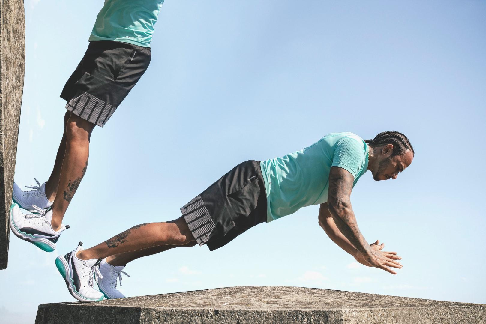 Puma Lewis Hamilton: il pilota di F1 si allena con le Lqd Cell Tension