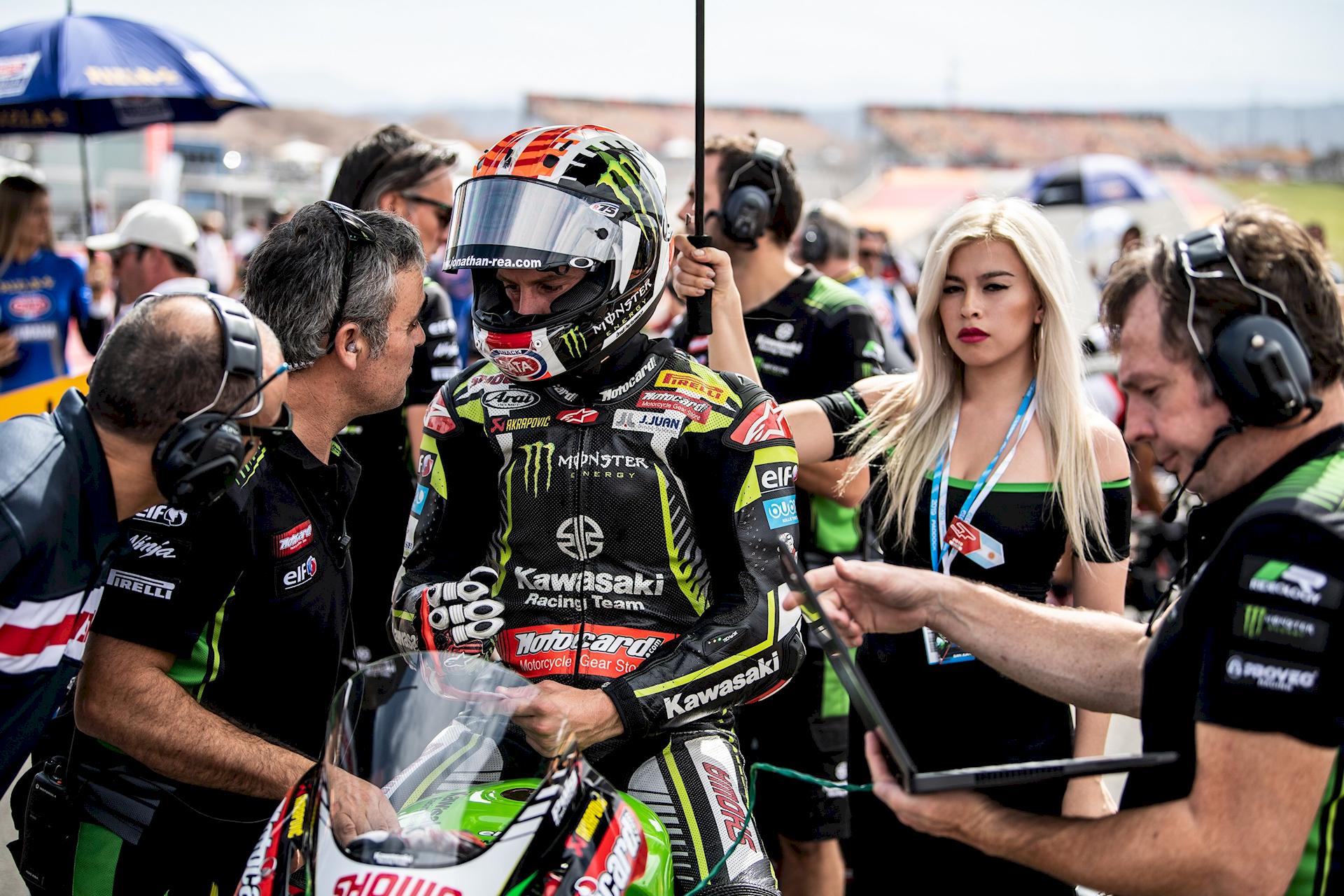 Paddock Girls SBK Argentina, Ombrelline, Modelle e Grid Girls di San Juan