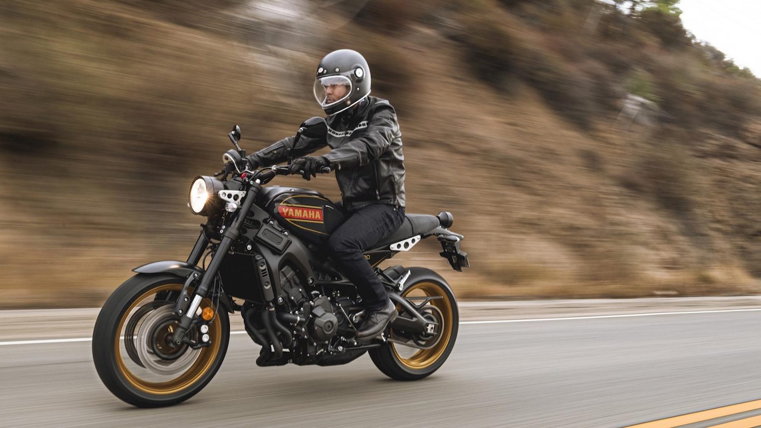 Yamaha XSR900 e XSR700 2020: nuovi colori vintage - Quotidiano Motori