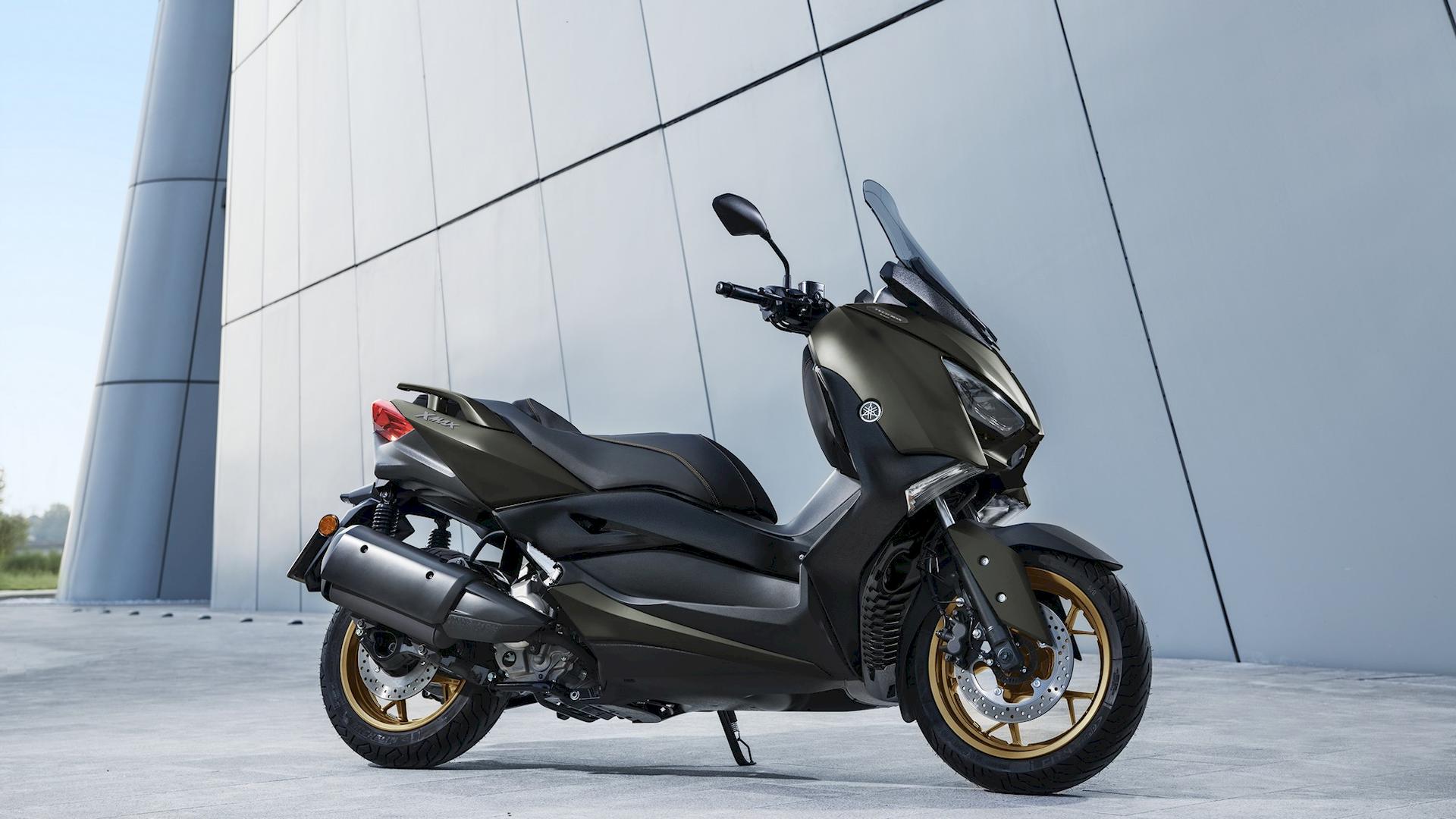 Yamaha XMAX 2020: scooter sportivo nelle cilindrate 125, 300 e 400 cc