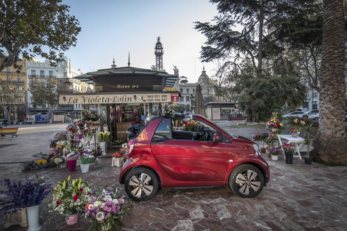 Nuova smart elettrica 2021: autonomia e prezzi delle nuove fortwo e forfour