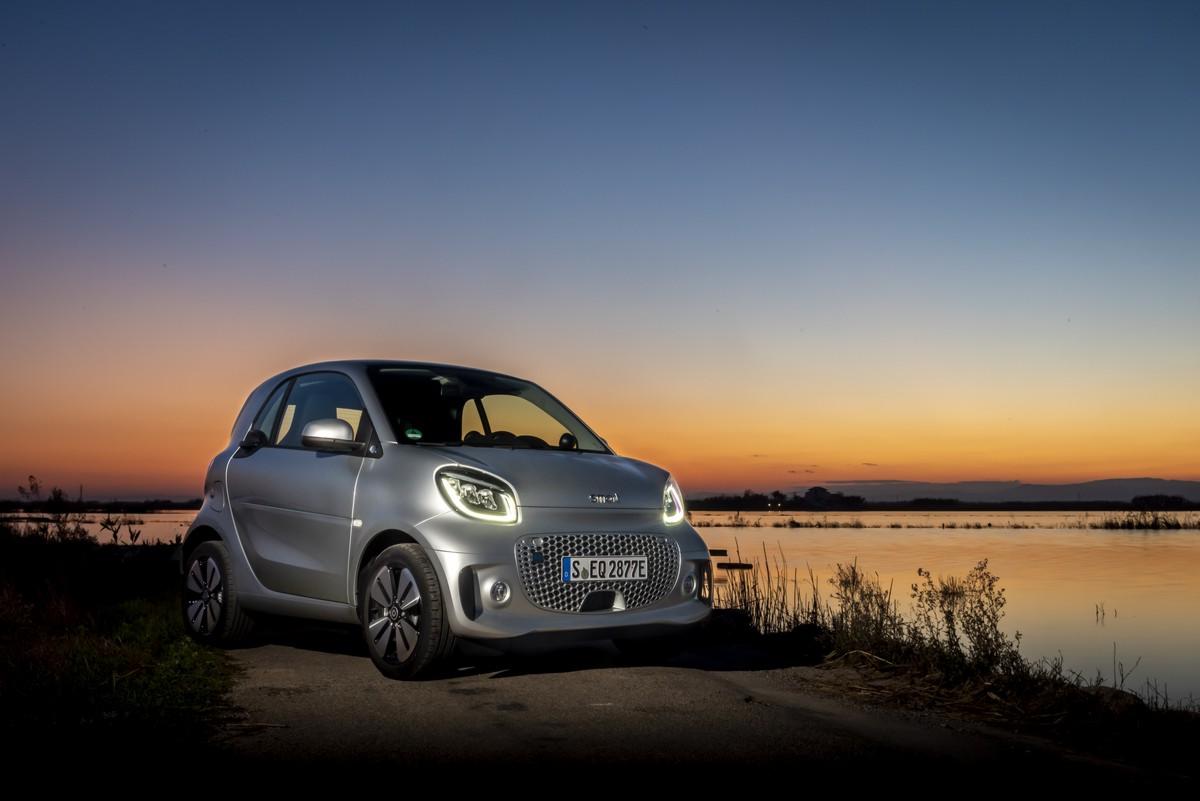 Nuova smart elettrica 2021: autonomia e prezzi delle nuove fortwo e forfour