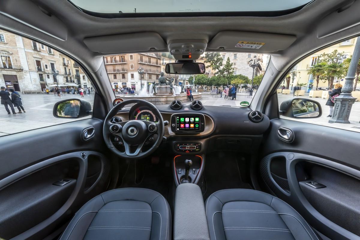 Nuova smart elettrica 2021: autonomia e prezzi delle nuove fortwo e forfour
