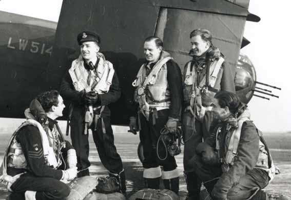 Quando Nicholas Alkemade si buttò senza paracadute, salvandosi