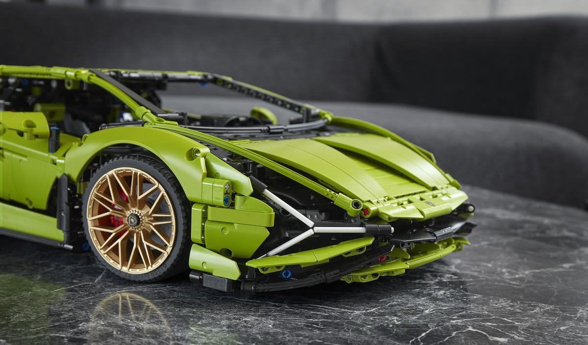 Lamborghini Sian FKP 37 Lego Technic: una riproduzione sensazionale