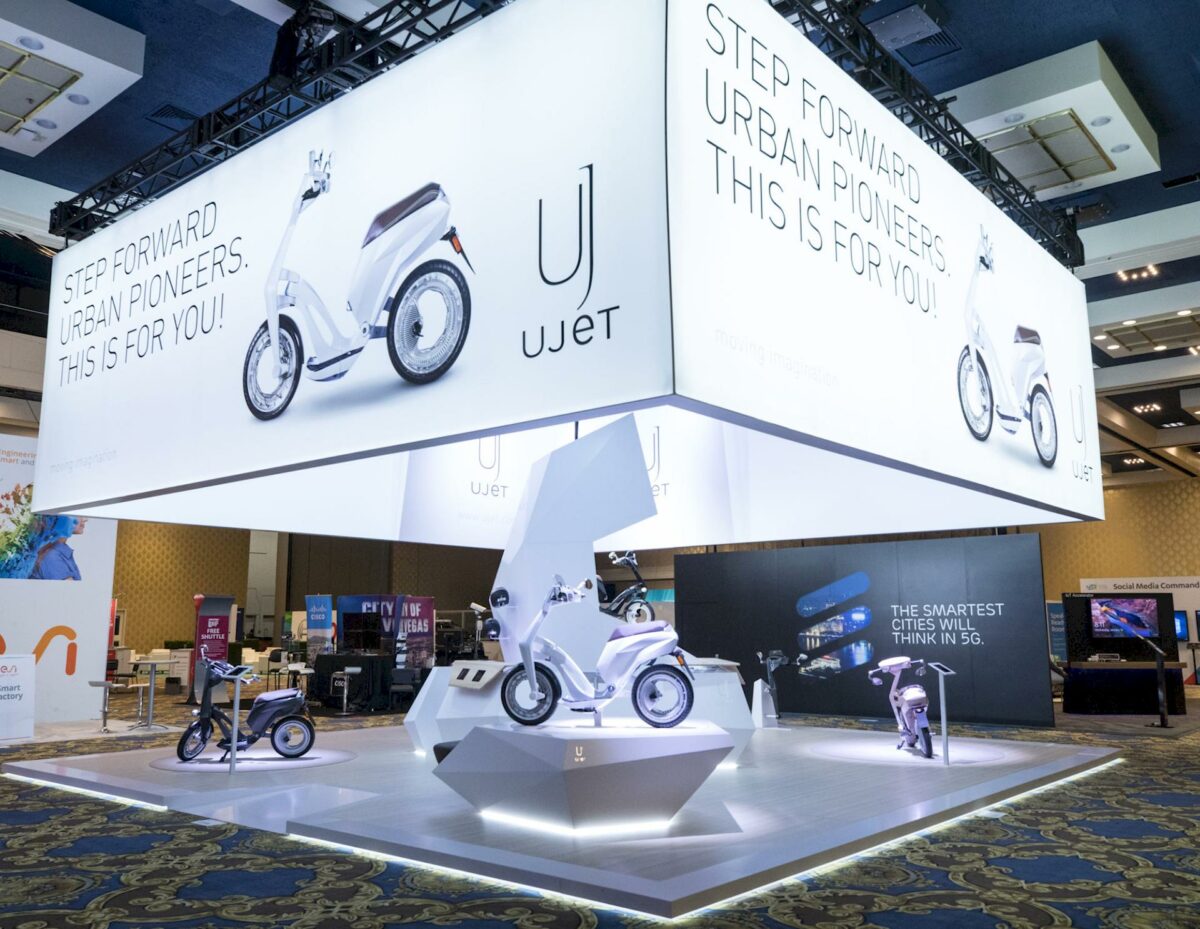 Ujet Founders è lo scooter elettrico pieghevole