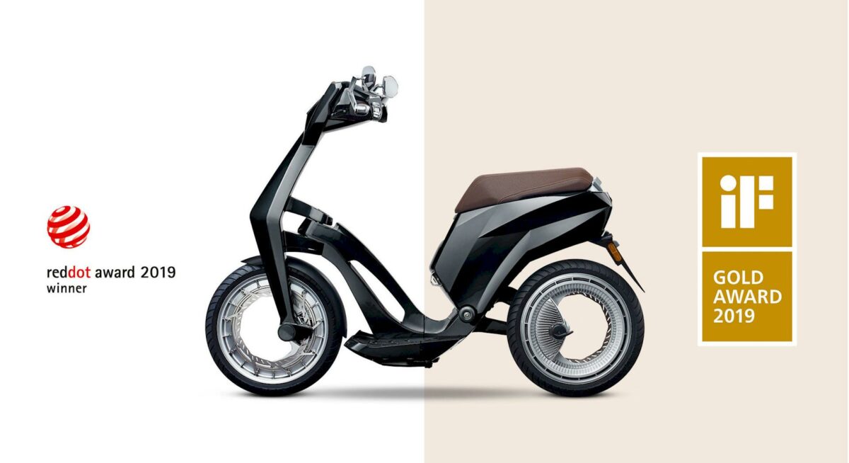 Ujet Founders è lo scooter elettrico pieghevole