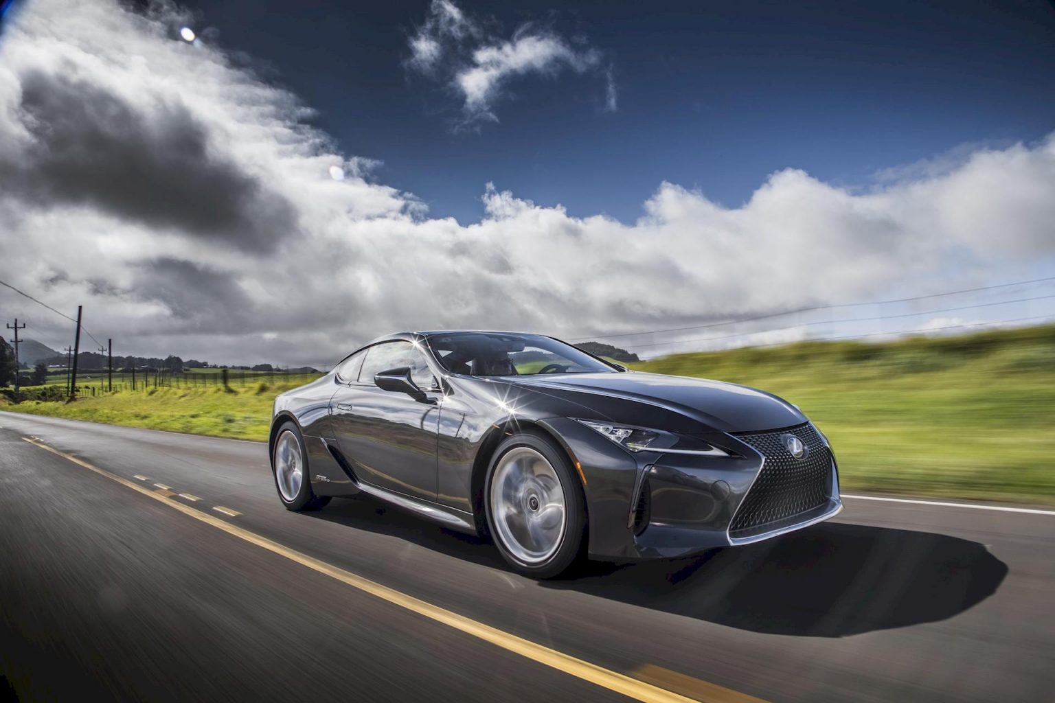 Lexus LC 2022: l'allestimento Bespoke e tutte le caratteristiche