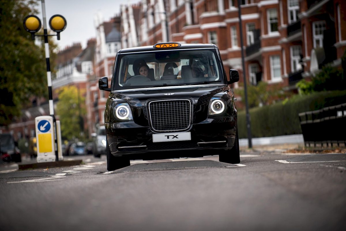 LEVC VN5: i taxi londinesi “cugini” di Volvo diventano minivan elettrici