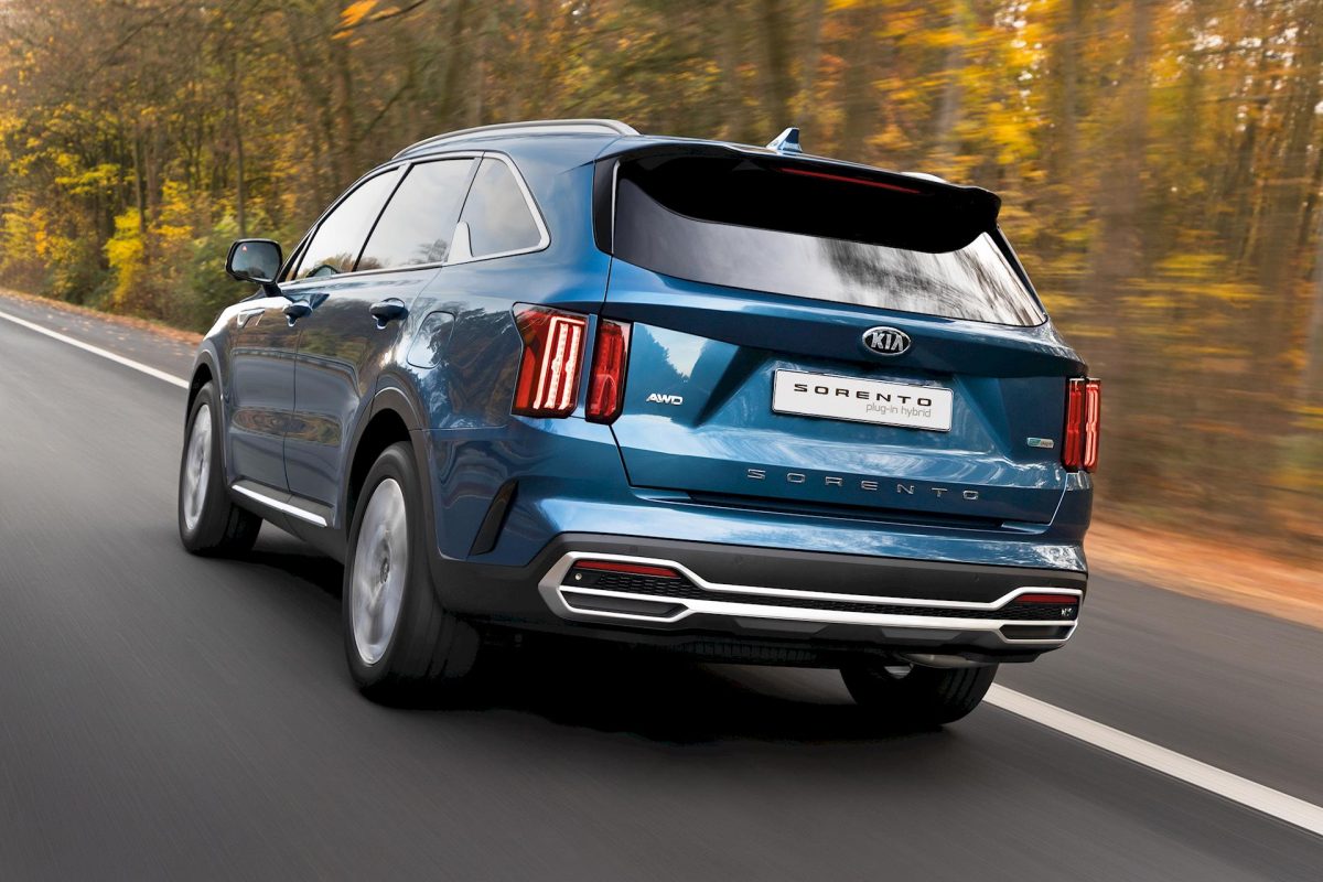 Con Kia Sorento Plug-in Hybrid tanto spazio e 57 km di autonomia elettrica