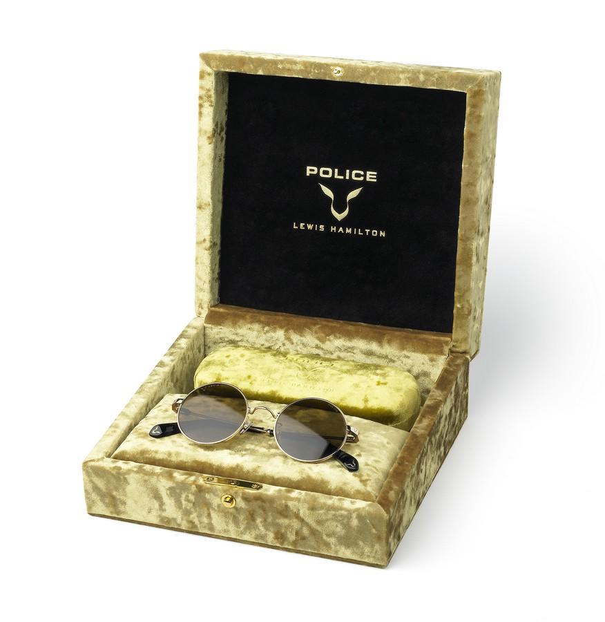 Police x Lewis Hamilton Limited Edition: il modello esclusivo placcato oro