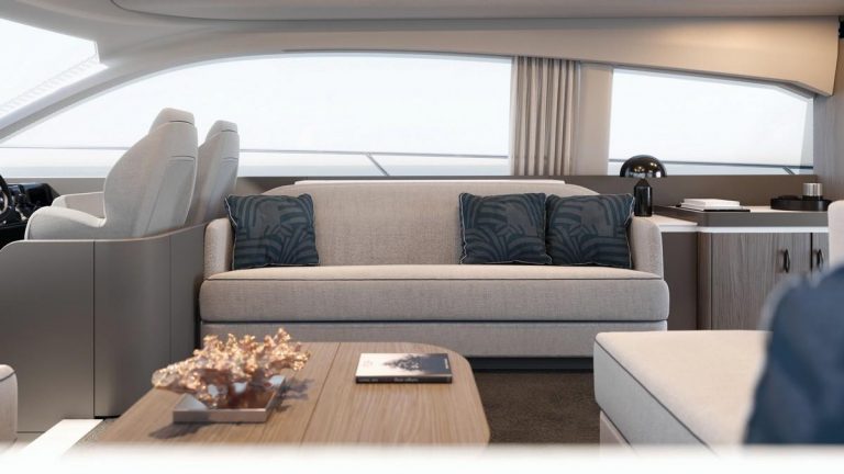 Azimut 53 Flybridge: bello e spazioso, lo yacht perfetto per la famiglia!