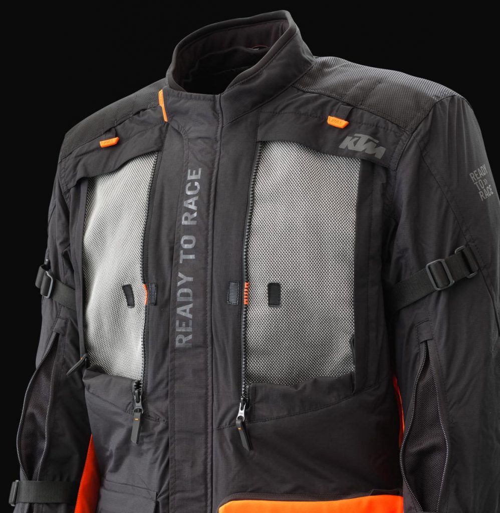 KTM Terra Adventure 2021: la nuova linea di abbigliamento da moto