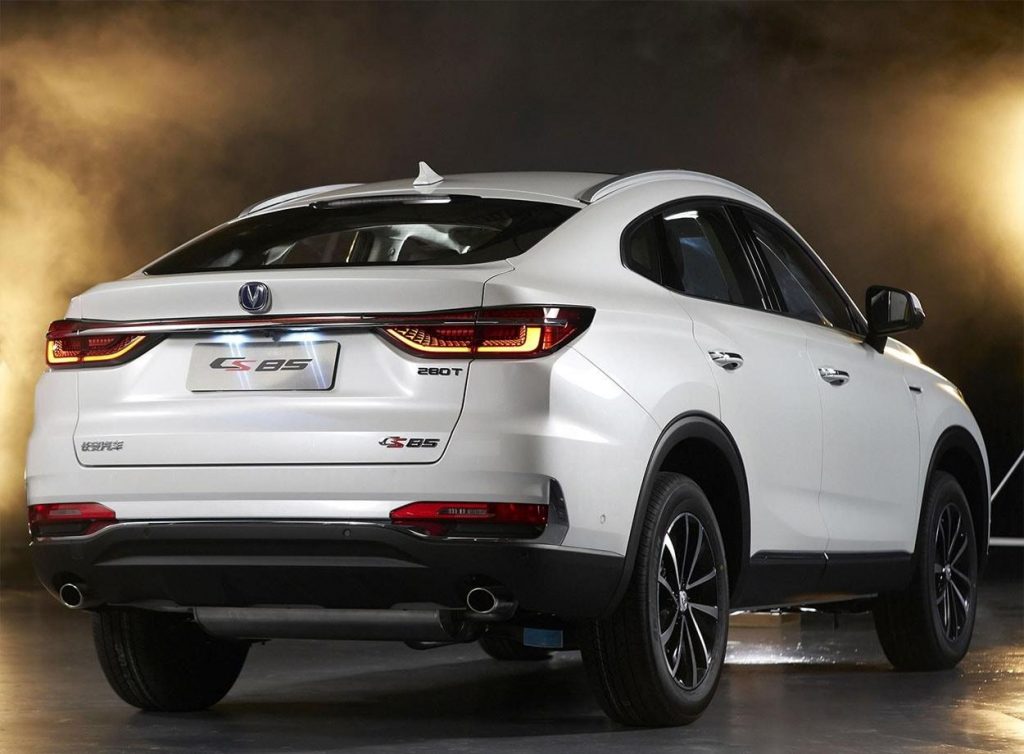 Changan CS85: prezzi, design, motore del SUV coupé cinese