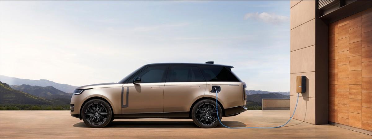 Range Rover 2022: motori, prezzi e caratteristiche