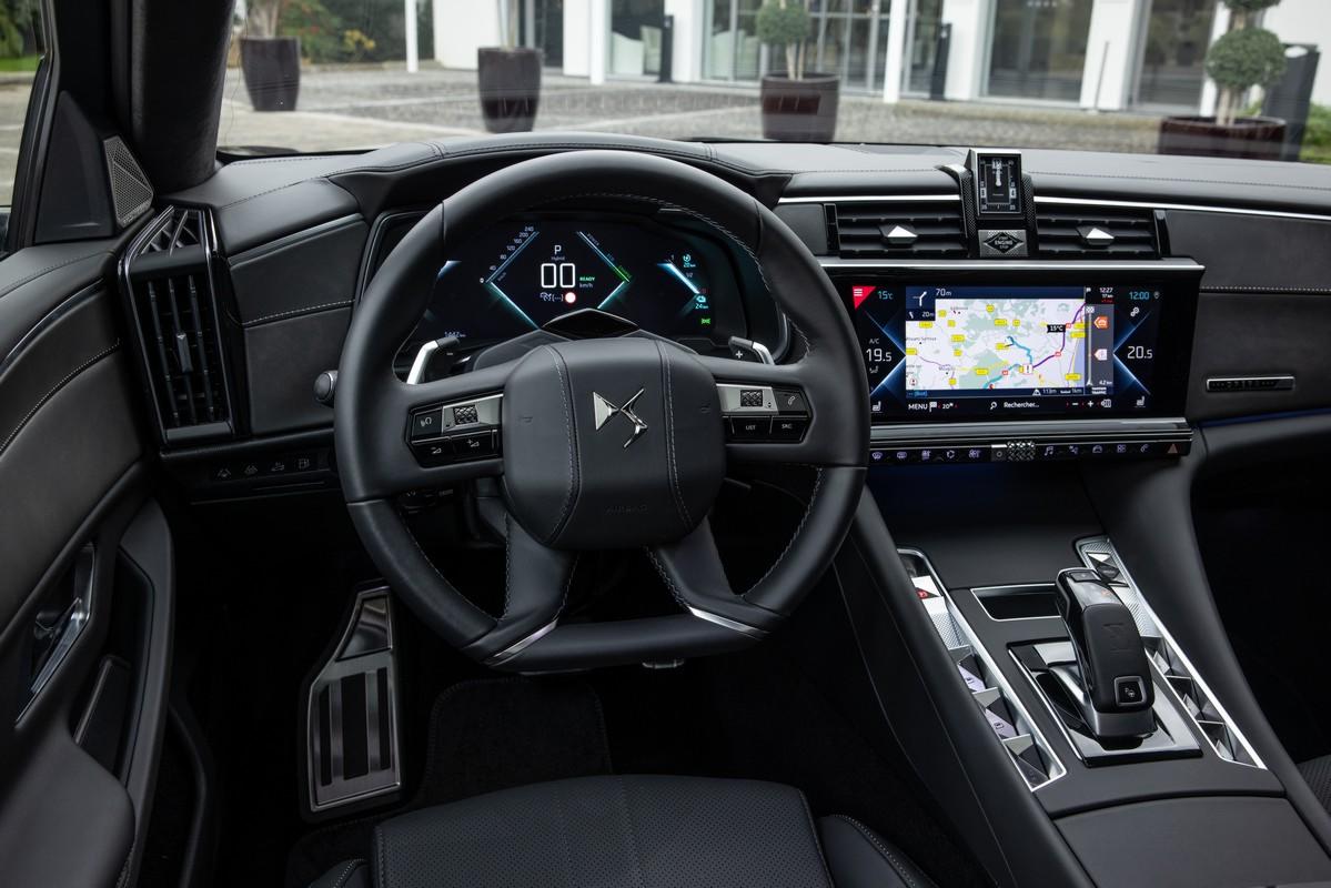 DS 9 E-Tense 4x4 360: motore, prezzo e caratteristiche