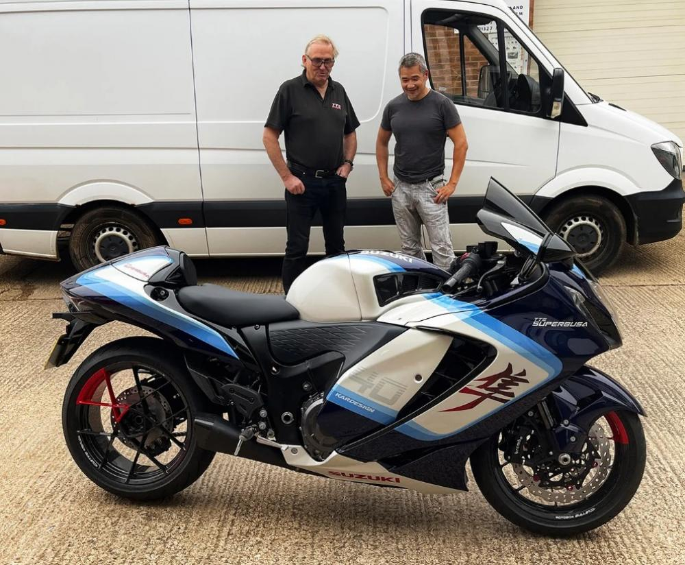 La Superbusa è una Suzuki Hayabusa pazzesca da 370 cv