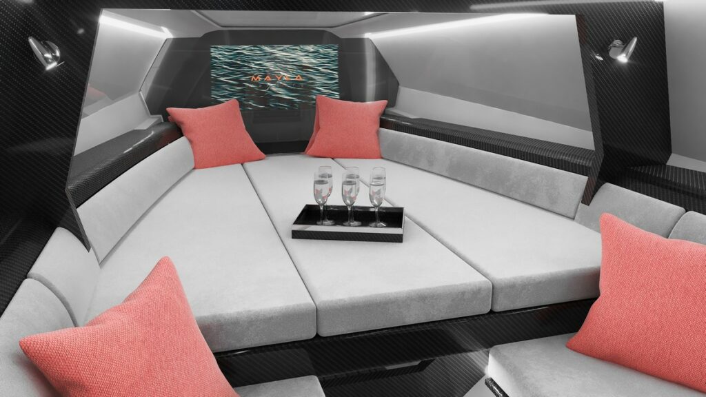 Mayla Yacht: Alcantara veste la prima imbarcazione elettrica