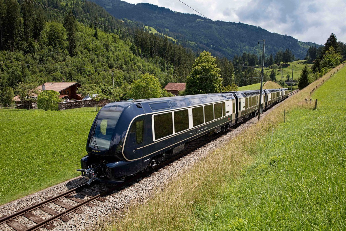 Goldenpass Express: i treni panoramici disegnati da Pininfarina