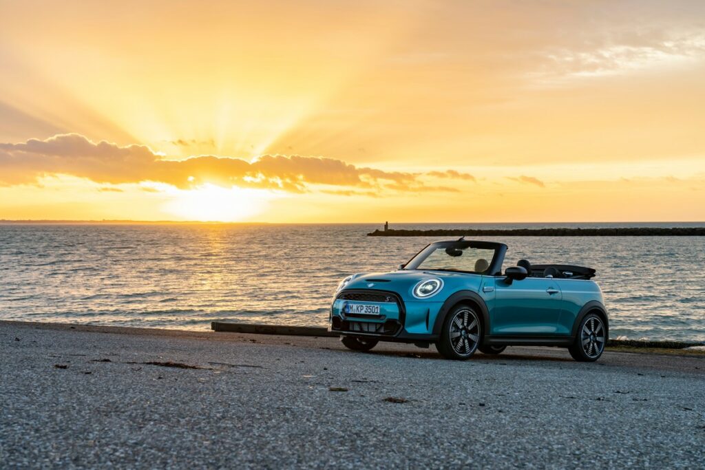 Mini Cabrio Seaside Edition: motore e caratteristiche
