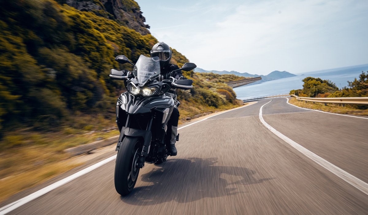 Benelli TRK 702 2023: motore, prezzo e caratteristiche