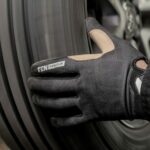 Tutte le case automobilistiche che sono tornate ai loghi flat