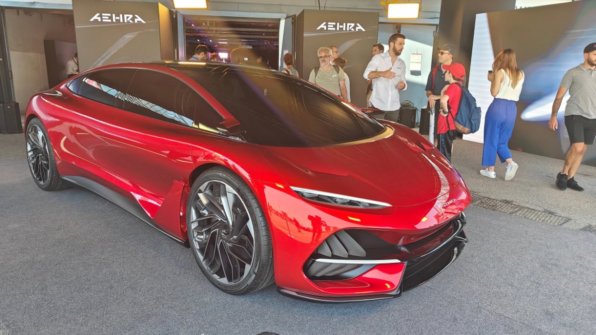 La nuova Aehra Sedan debutta a Mimo 2023
