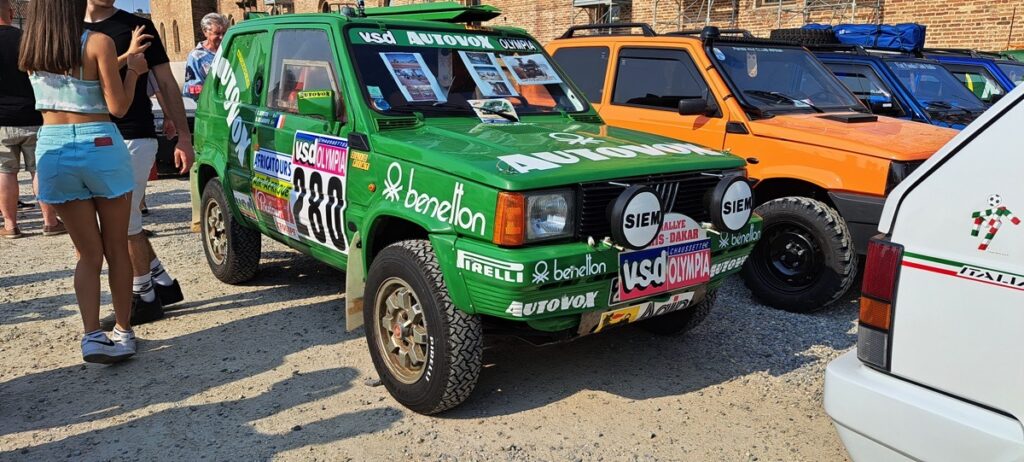 1.051 Panda a Pandino: le foto del raduno dei record