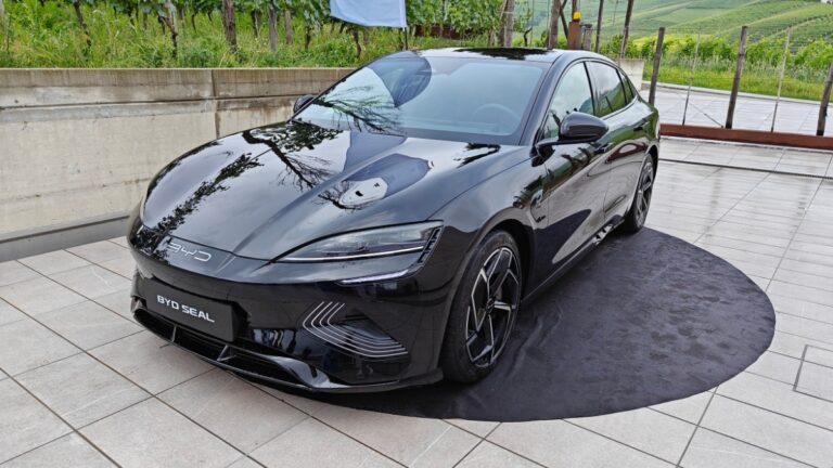 BYD Seal U: il nuovo SUV cinese protagonista al Salone di Monaco 2023