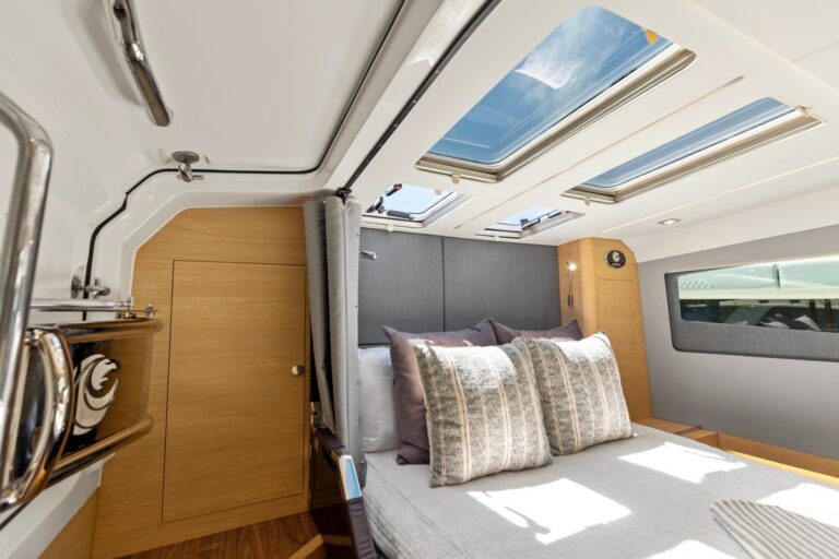 Aquila 47 Molokai: il catamarano che vola sull'acqua a 72 nodi