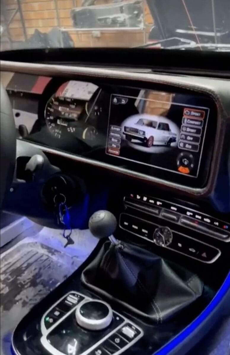 La Lada 2107 con interni Mercedes moderni: follia o genio?