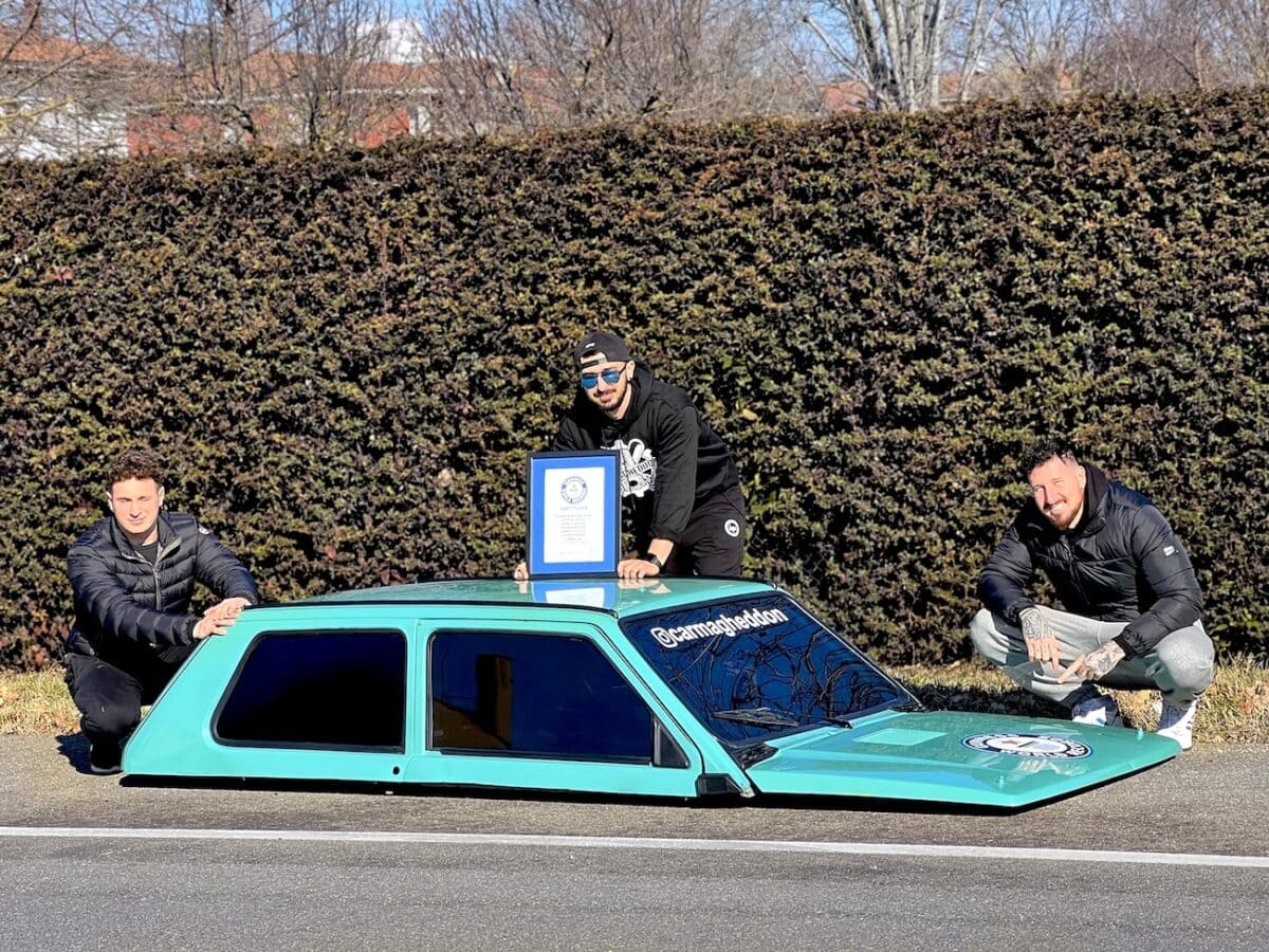 Una Fiat Panda del 1993 è diventata l'auto più bassa al mondo