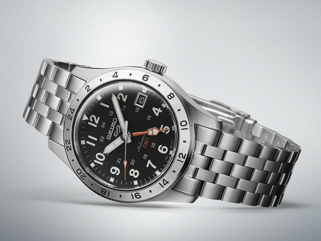 Seiko 5 Sports Field Style: due nuovi orologi con funzione GMT
