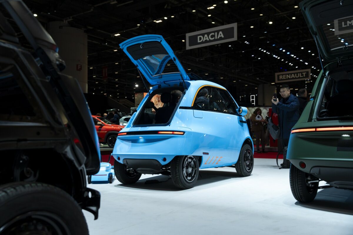 Microlino Lite si guida a 14 anni, per ora solo in Svizzera