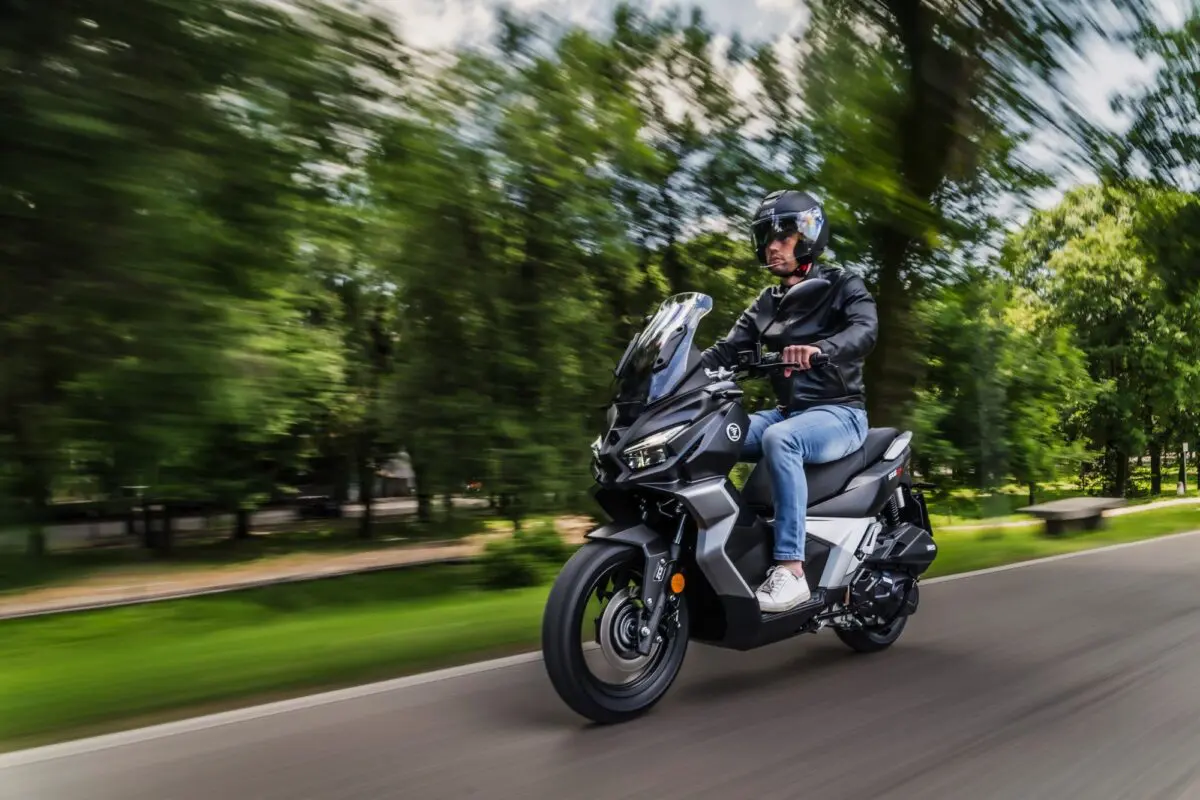 VOGE Sfida SR1 ADV 125: prezzo, caratteristiche e dotazioni