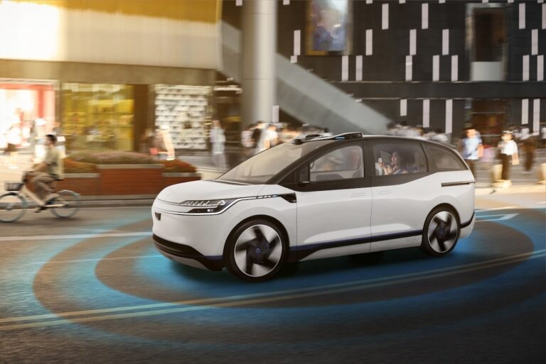 I robotaxi di Baidu hanno fatto 7 milioni di corse in guida autonoma