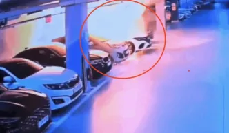 Tutte le case automobilistiche che sono tornate ai loghi flat