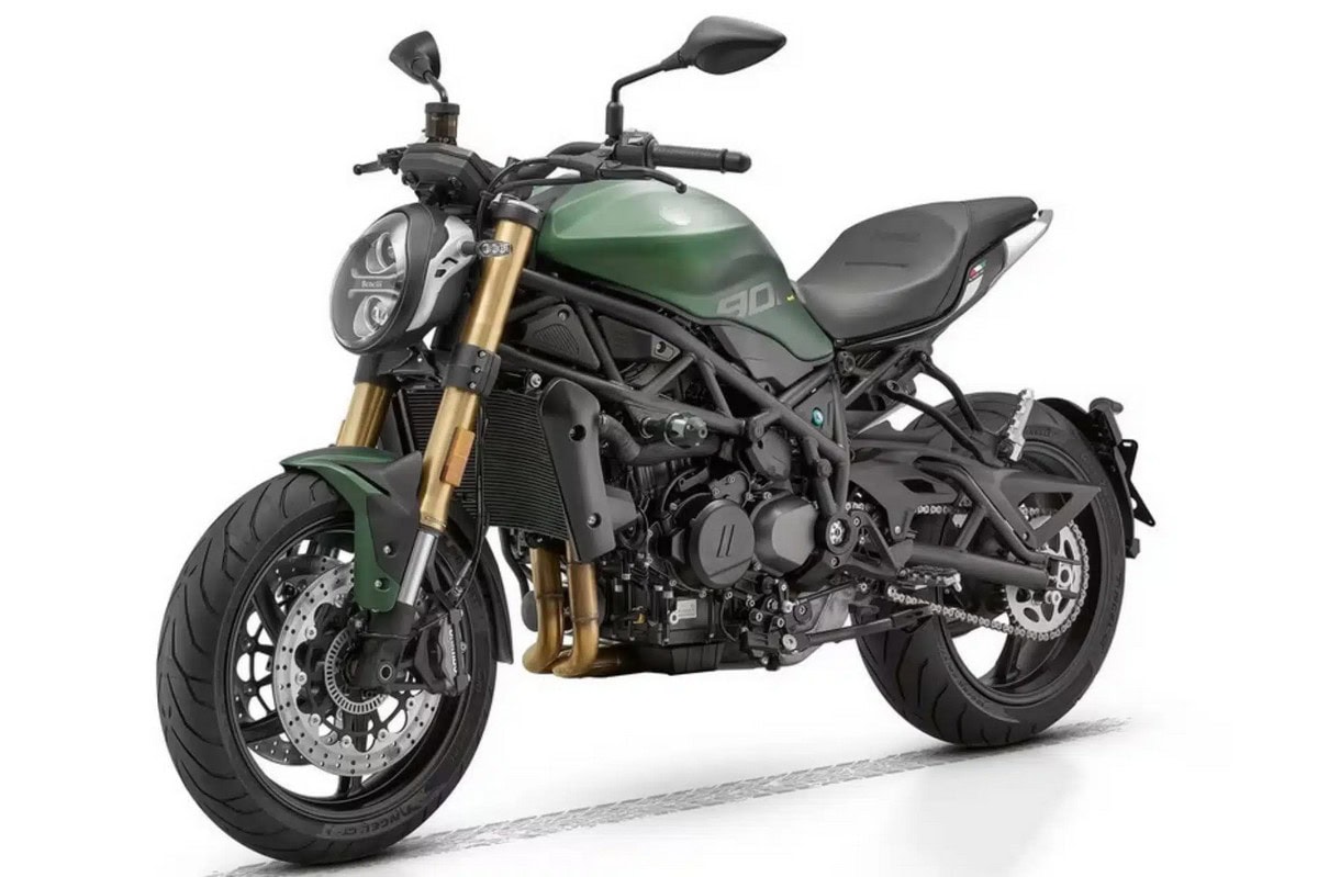 Benelli 902S: nuova naked da 105 CV anteprima Salone di Pechino