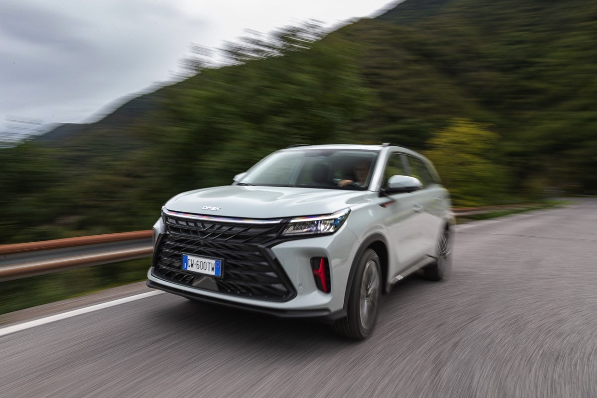 DFSK Glory 600: caratteristiche e prezzi del maxi-Suv cinese