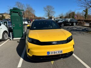 Ford Capri: recensione con test drive, prezzo e autonomia - Quotidiano ...